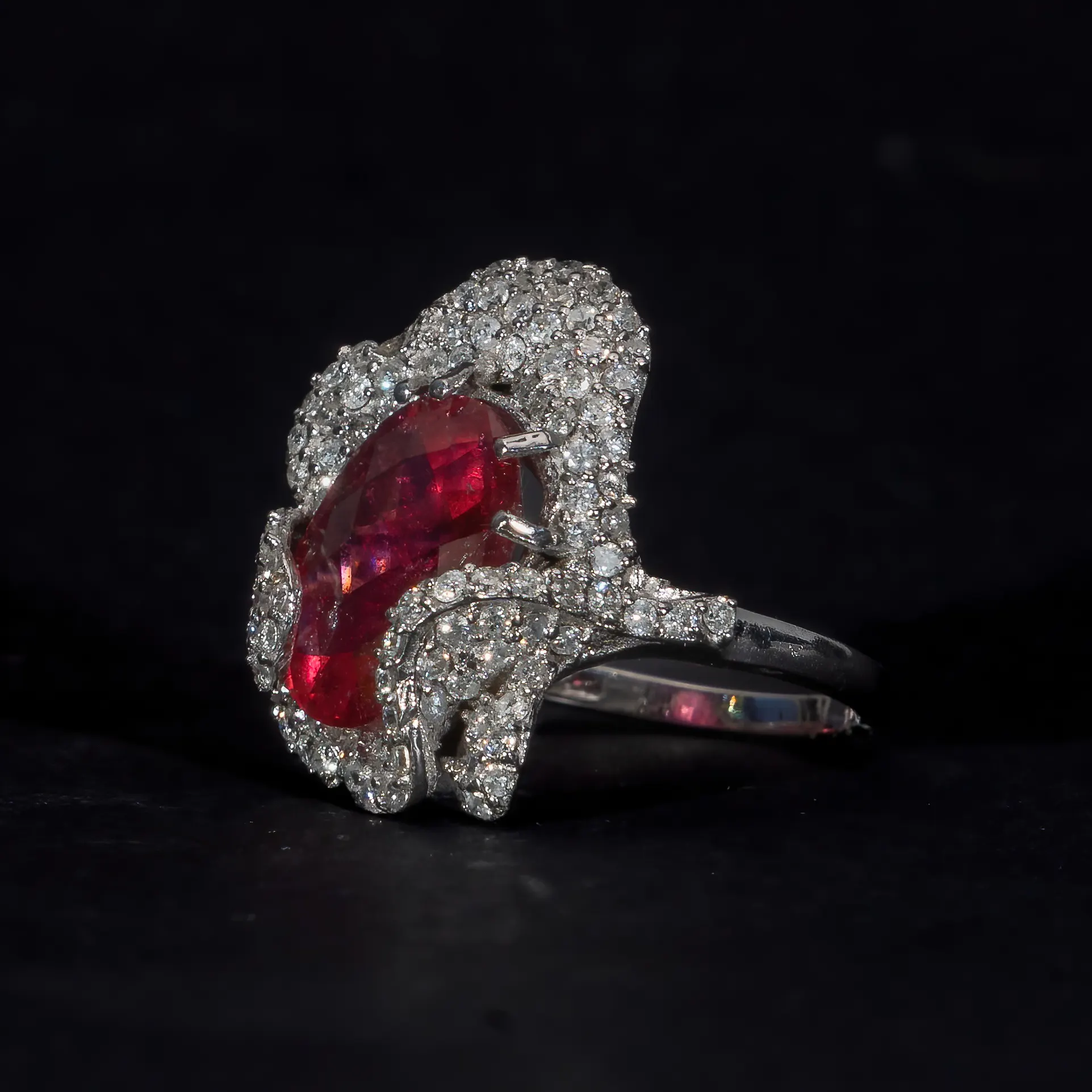 Crimson Flame Ring Uni Fine Jewelry
